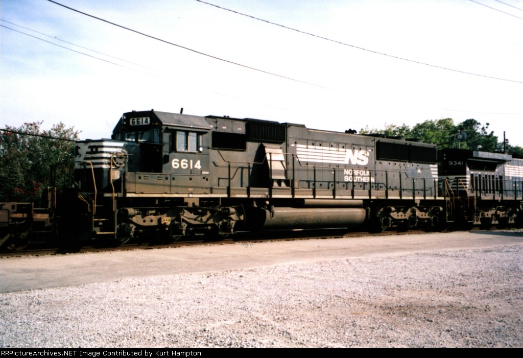 NS 6614 trailing past Central Ave on a Westbound.